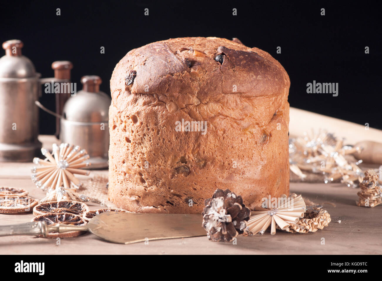Italian traditional Christmas Cake. Panettone Stock Photo - Alamy