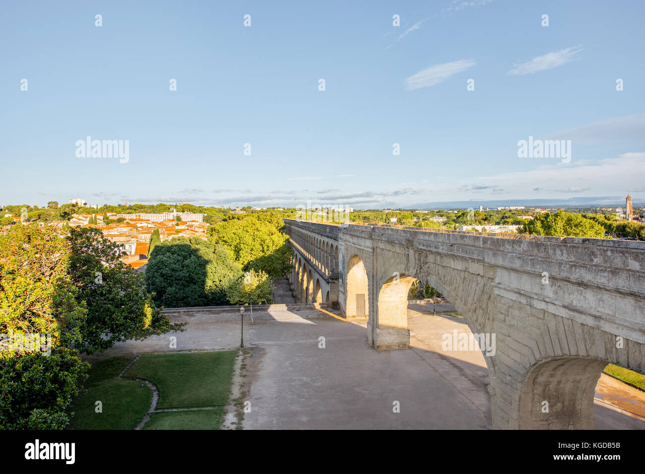 Bridge montpellier hi-res stock photography and images - Alamy