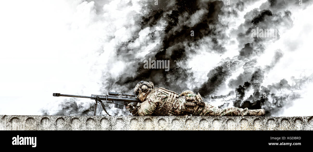 Sniper on the roof Stock Photo - Alamy