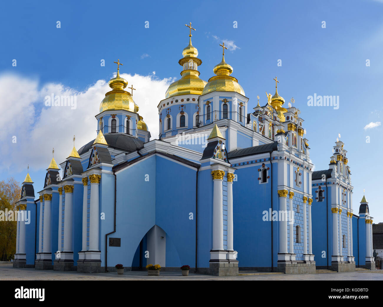 St Michael's Golden Domed Monastery in Kiev, Ukraine Stock Photo - Alamy