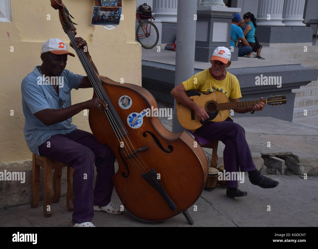Guitar playin on streets of santiago de cuba hi-res stock photography ...