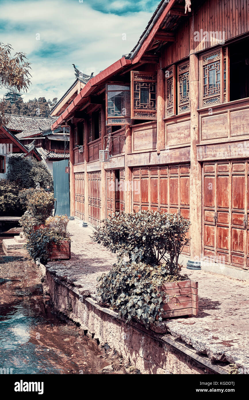 Empty china street hi-res stock photography and images - Alamy