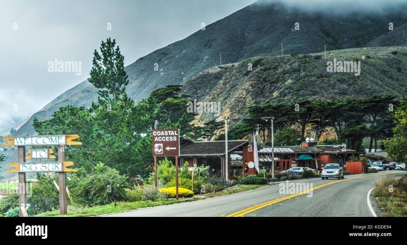Coastal access on Pacific Coast Highway, California Stock Photo - Alamy