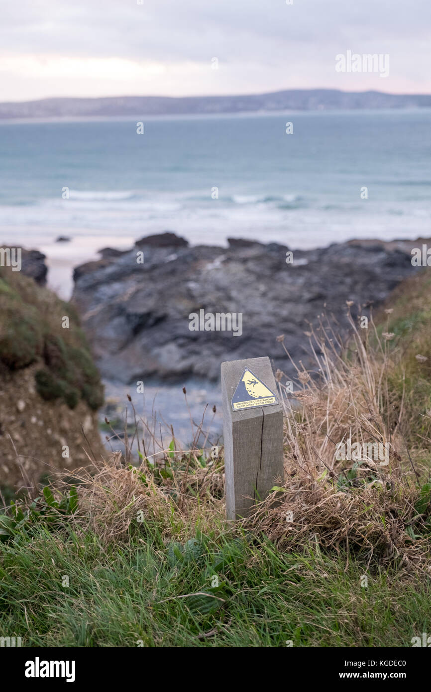 Danger erosion warning sign hi-res stock photography and images - Alamy