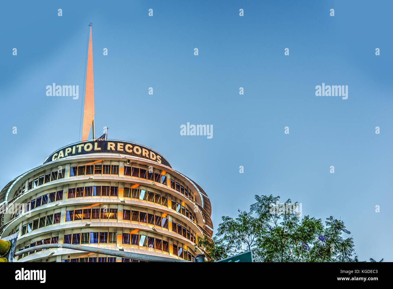Capitol records building los angeles hi-res stock photography and ...