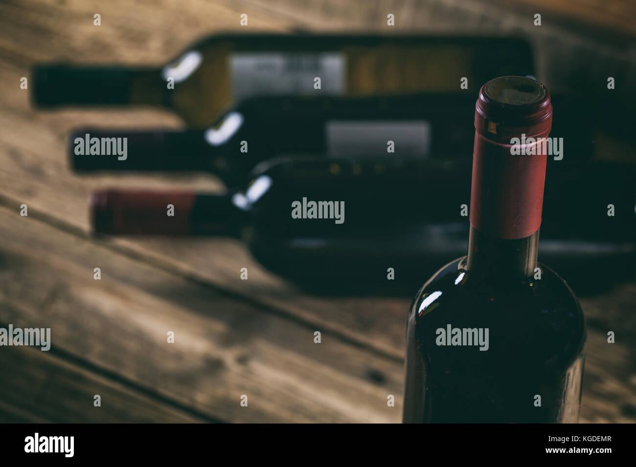 Alcohol bottles party table hi-res stock photography and images - Alamy