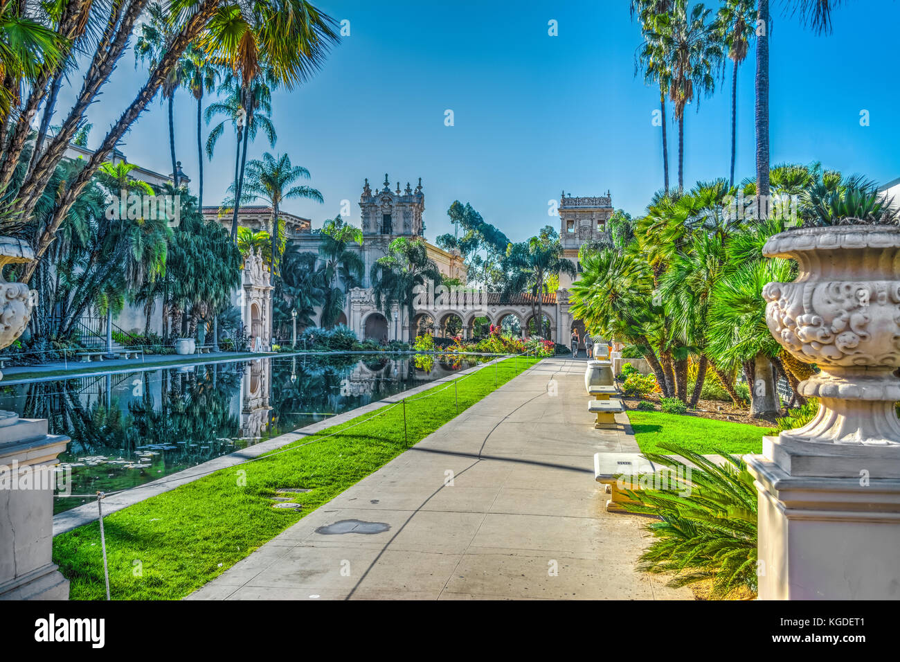 Walk path in Balboa Park, San Diego Stock Photo - Alamy