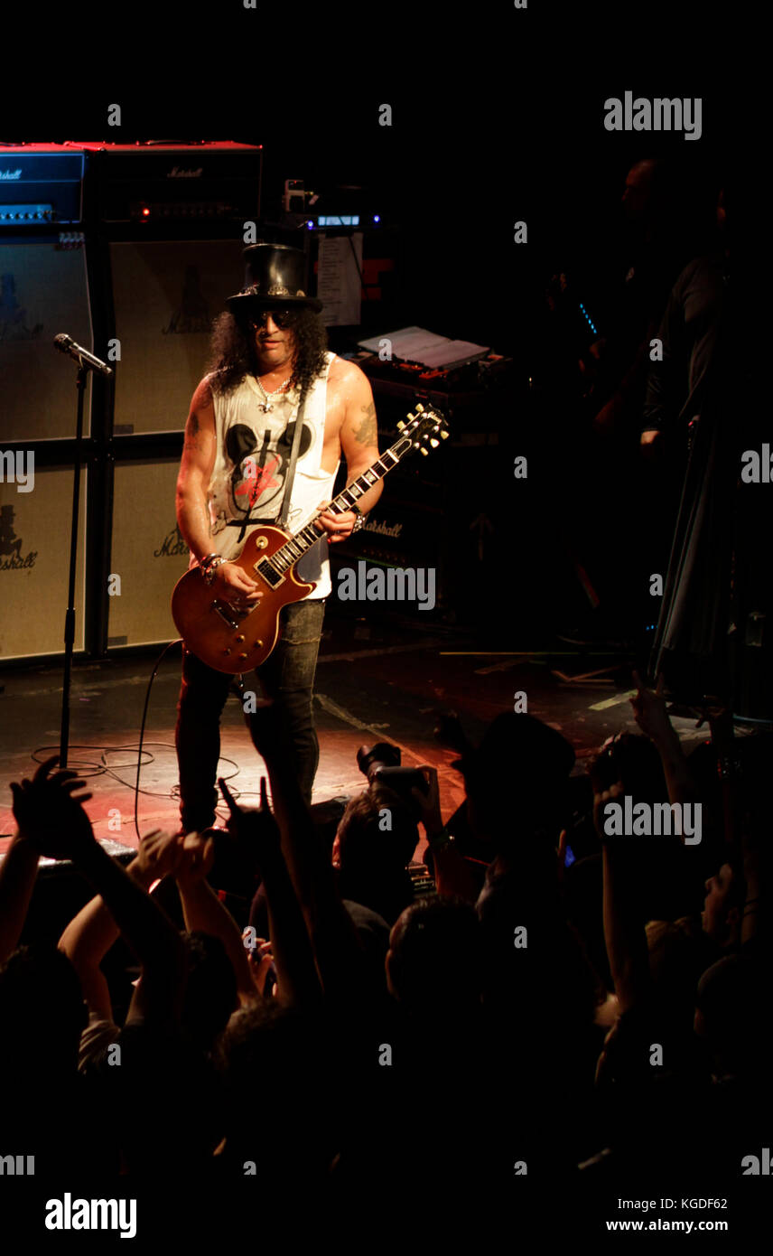 Slash plays Irving Plaza in New York City on May 22, 2012. Credit: Jen ...
