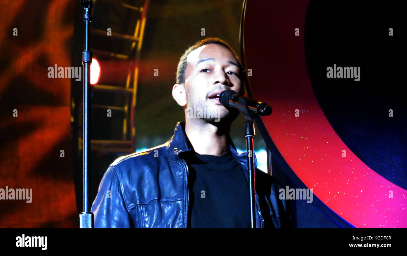 NEW YORK, NY - SEPTEMBER 29; John Legend performing at the Global ...