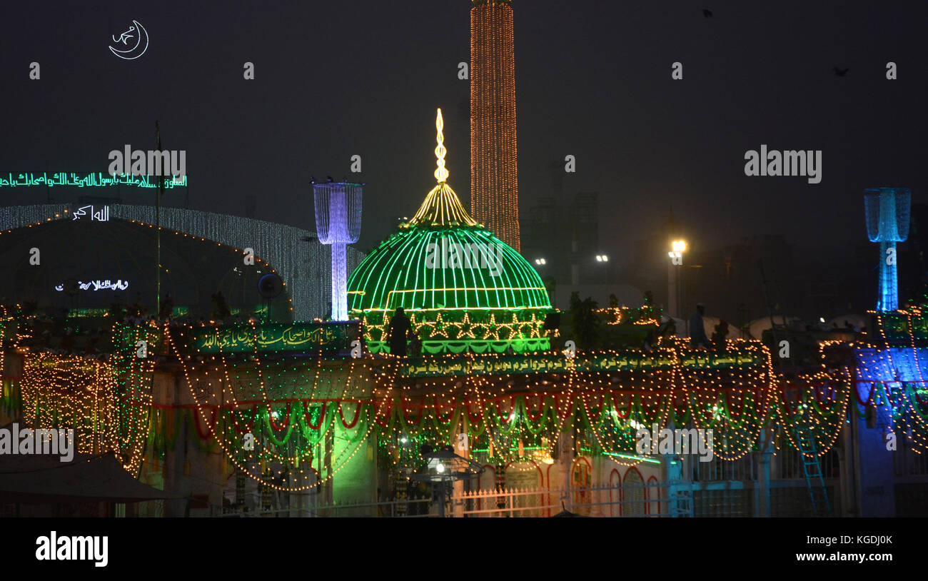 Sufi saint data ganj bakhsh ali hajveri hi-res stock photography and ...
