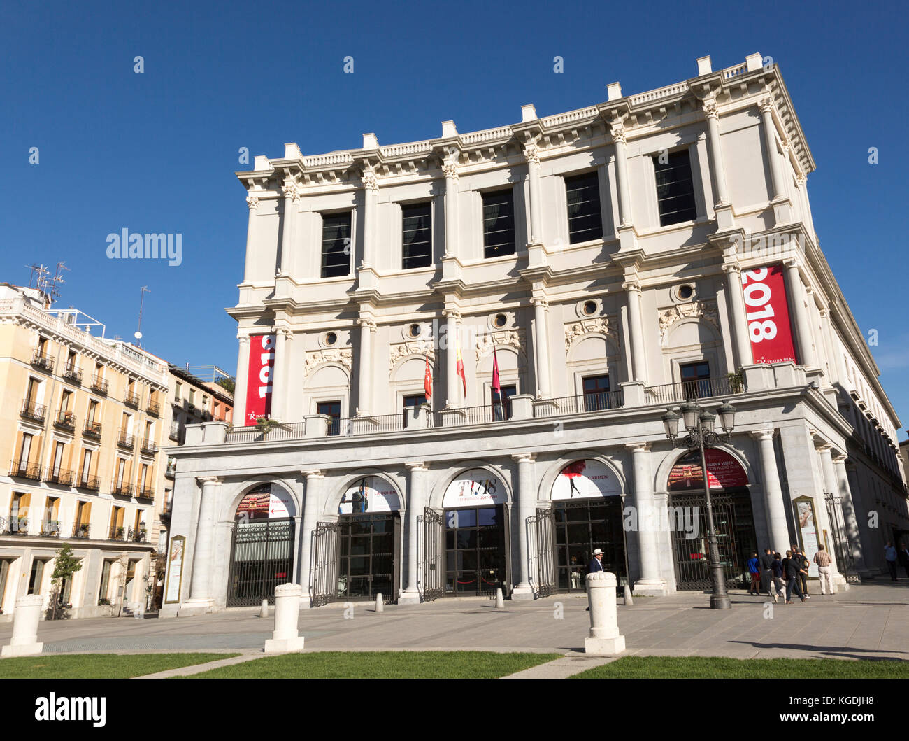 Real theatre hi-res stock photography and images - Alamy