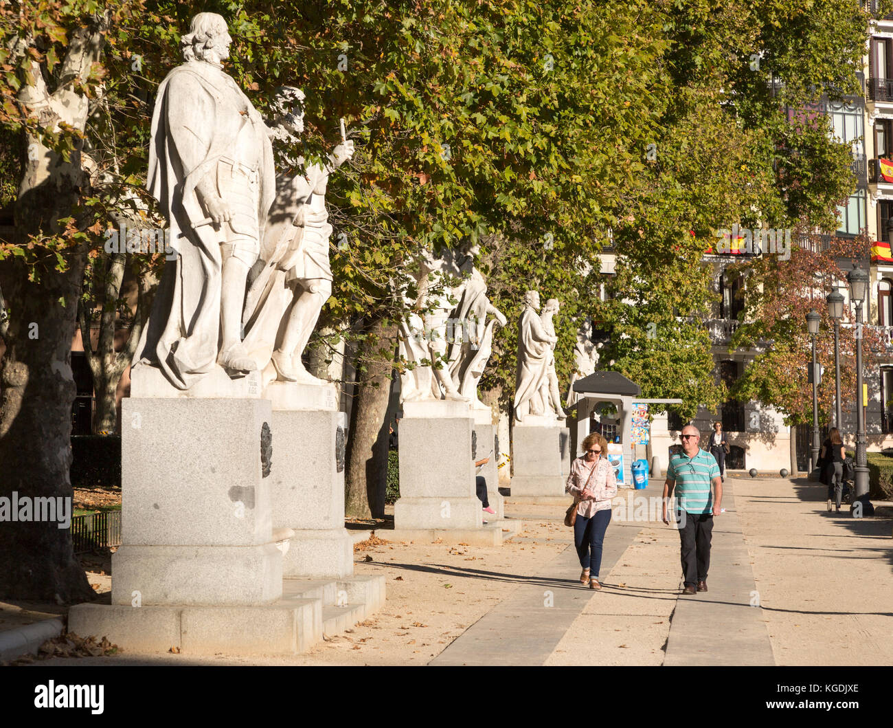Statues of spanish kings hi-res stock photography and images - Alamy