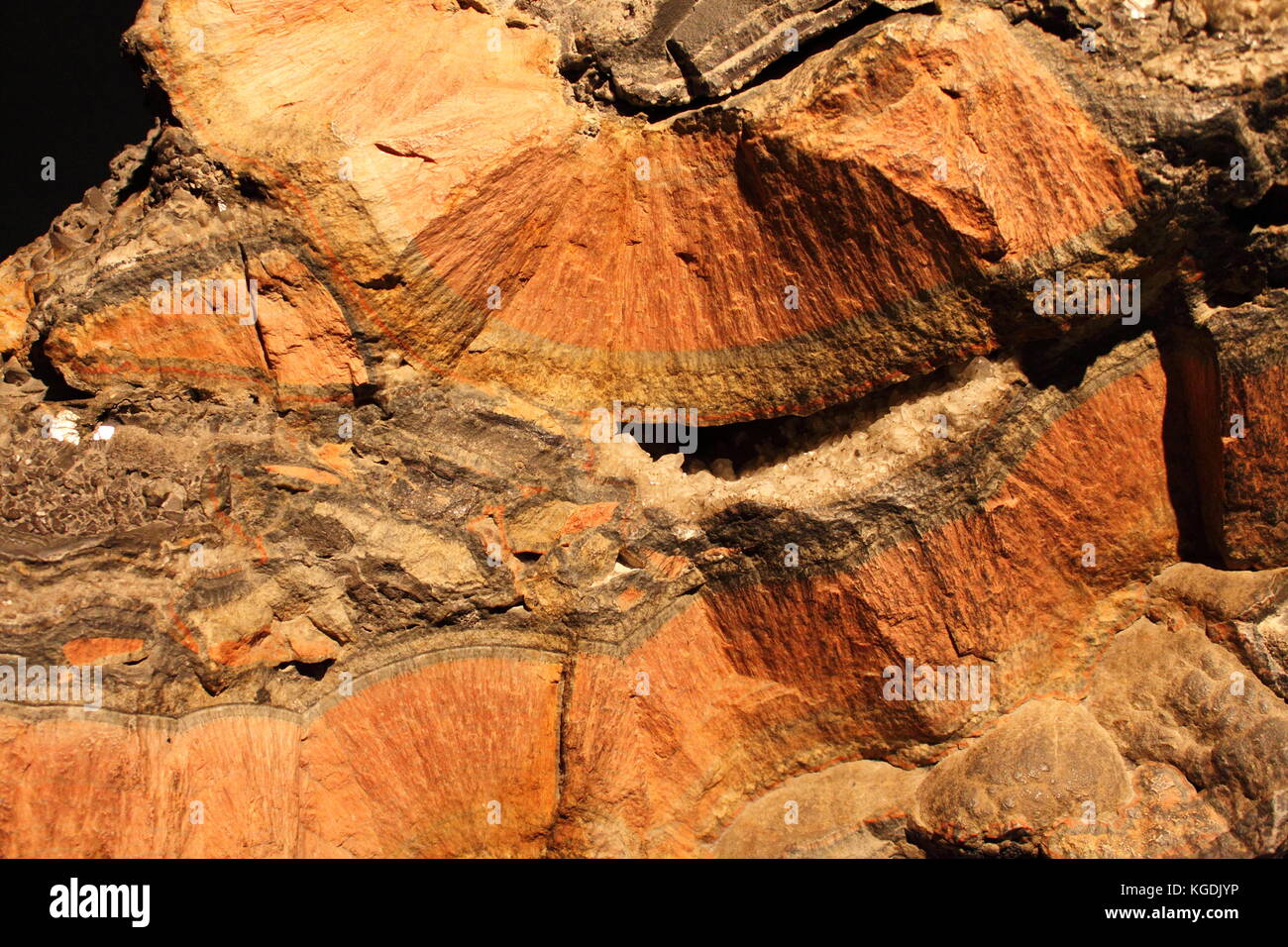 Closeup view of a Sulfur mineral stone Stock Photo - Alamy