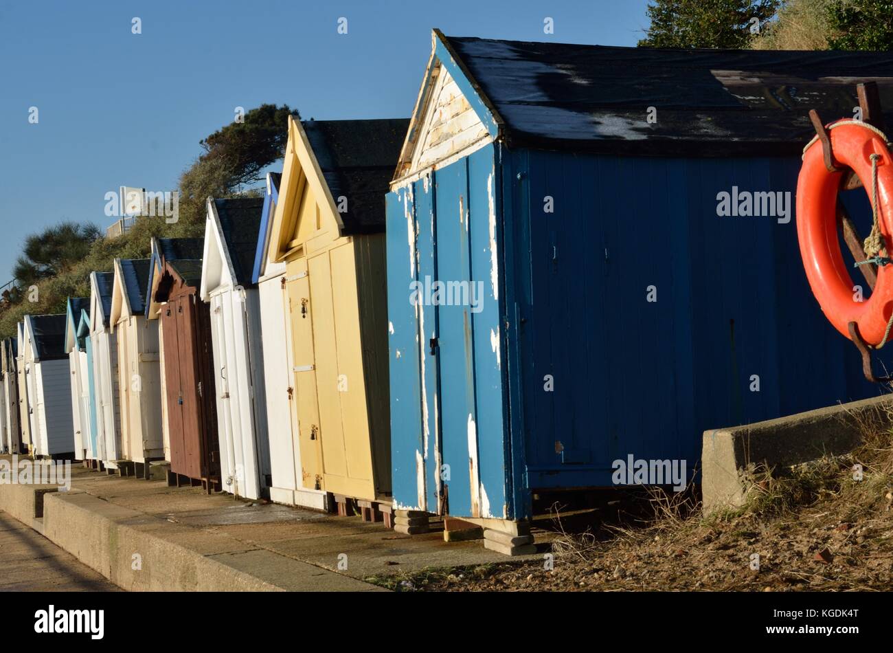 English beach huts hi-res stock photography and images - Alamy