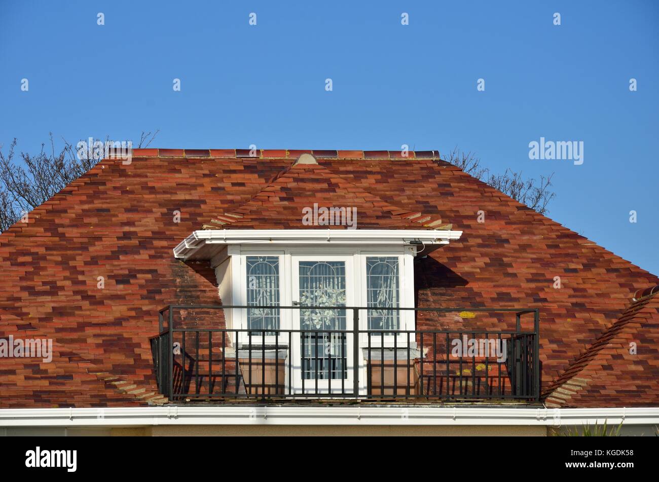 Exterior modern villa veranda hi-res stock photography and images - Alamy