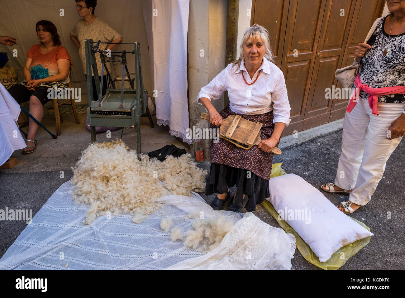 Woole hi-res stock photography and images - Alamy