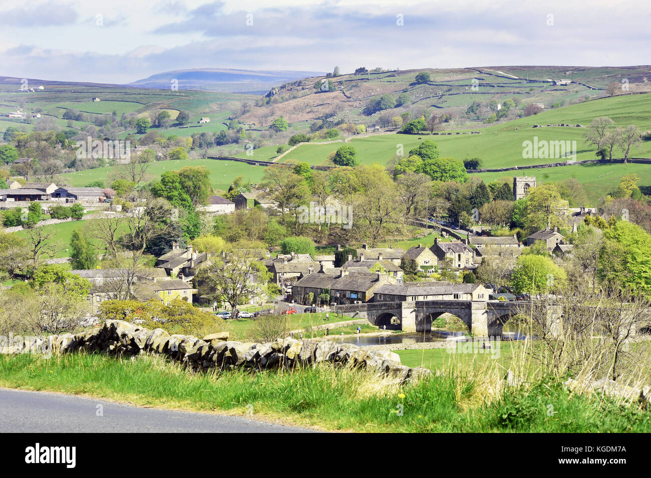 Yorkshire Dales landscape, Burnsall Yorkshire UK on a summer's day ...