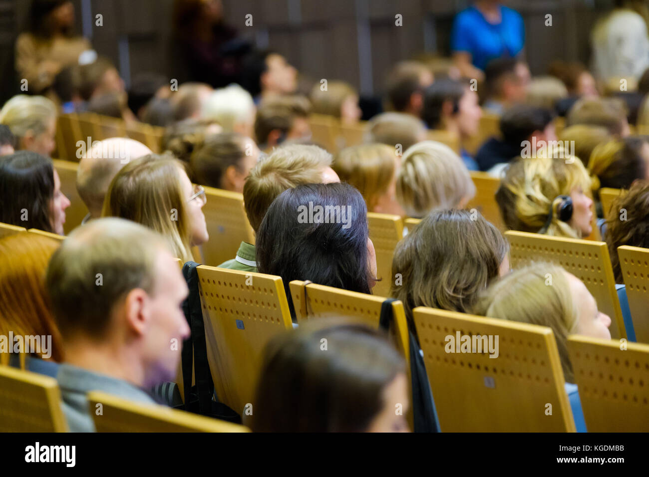 Audience listens to the lecturer Stock Photo - Alamy