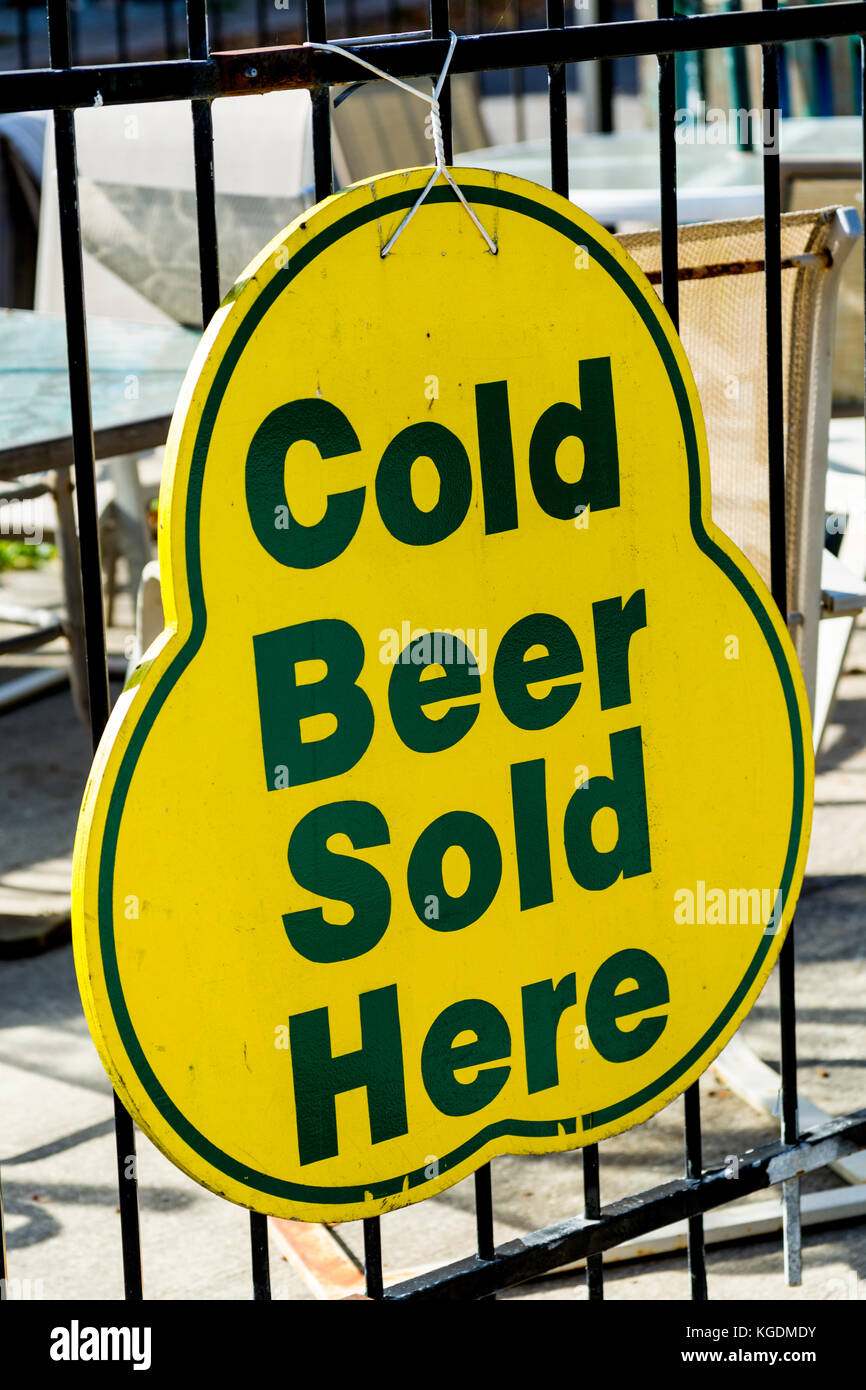 Beer signage hi-res stock photography and images - Alamy