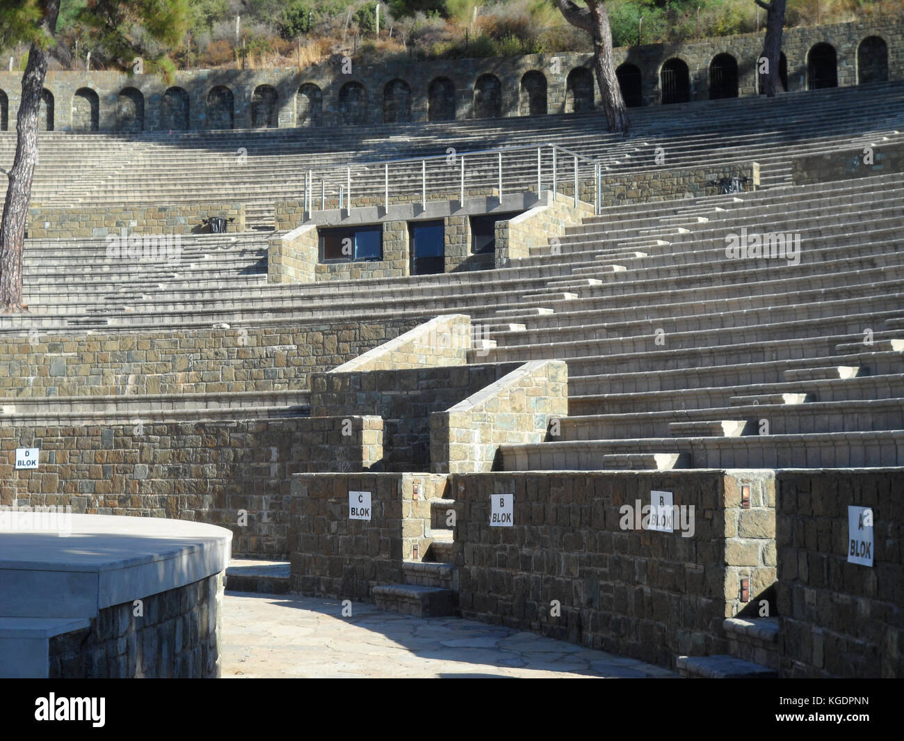 The ampitheatre hi-res stock photography and images - Alamy