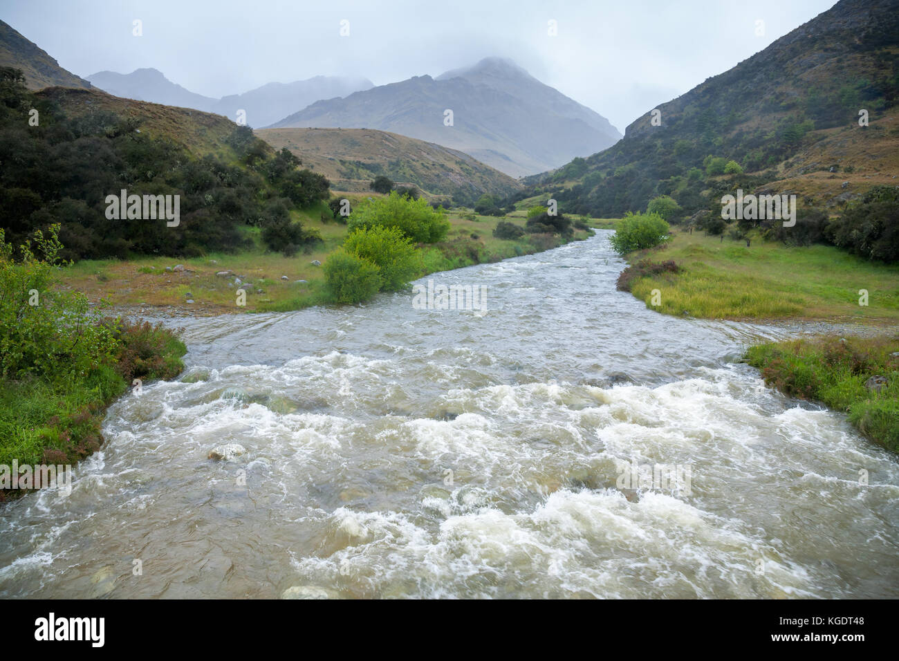 Bad weather flood flooding rain disaster hi-res stock photography and ...