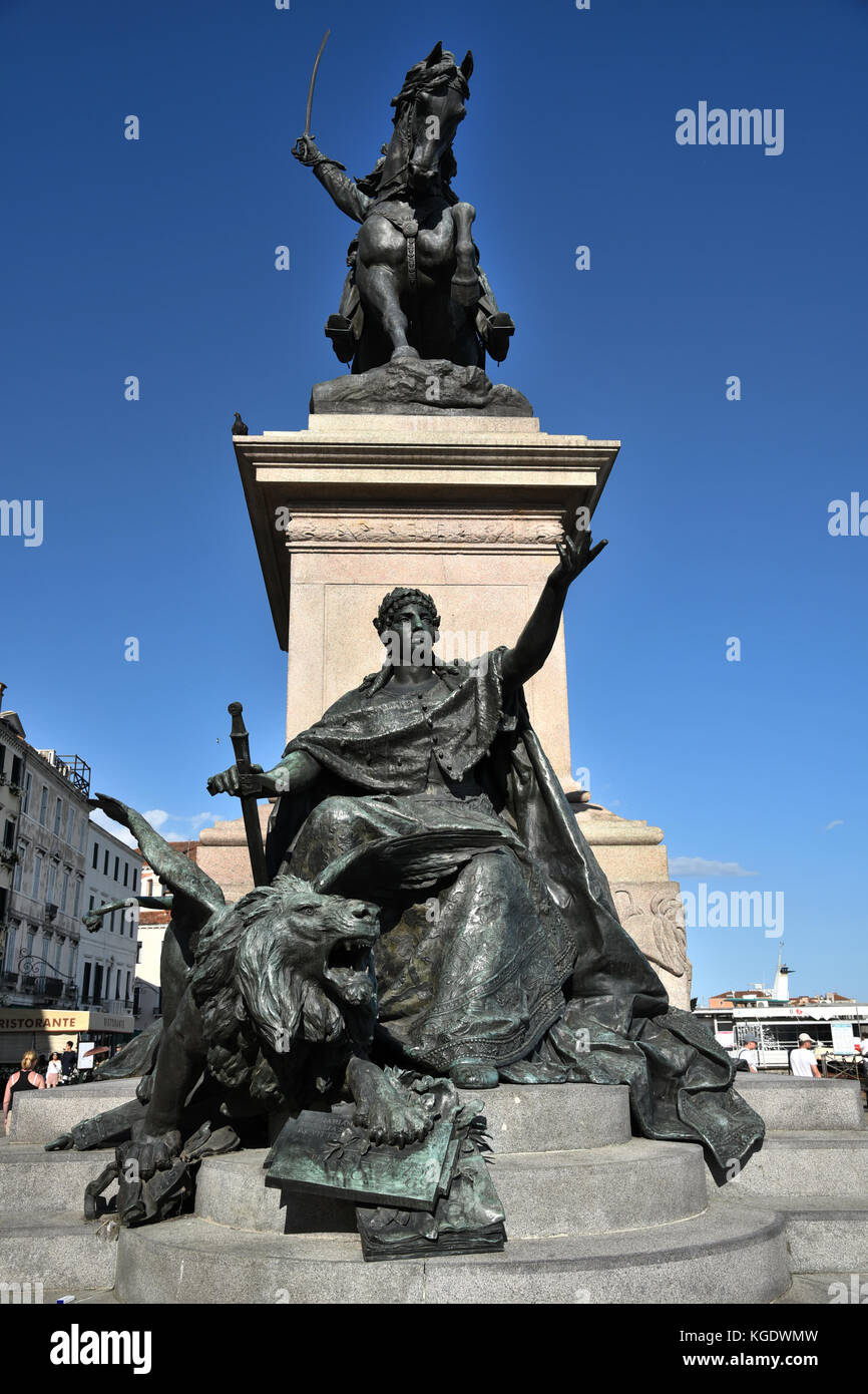 statue of victor emmanuel,king of italy,venice,italy Stock Photo - Alamy