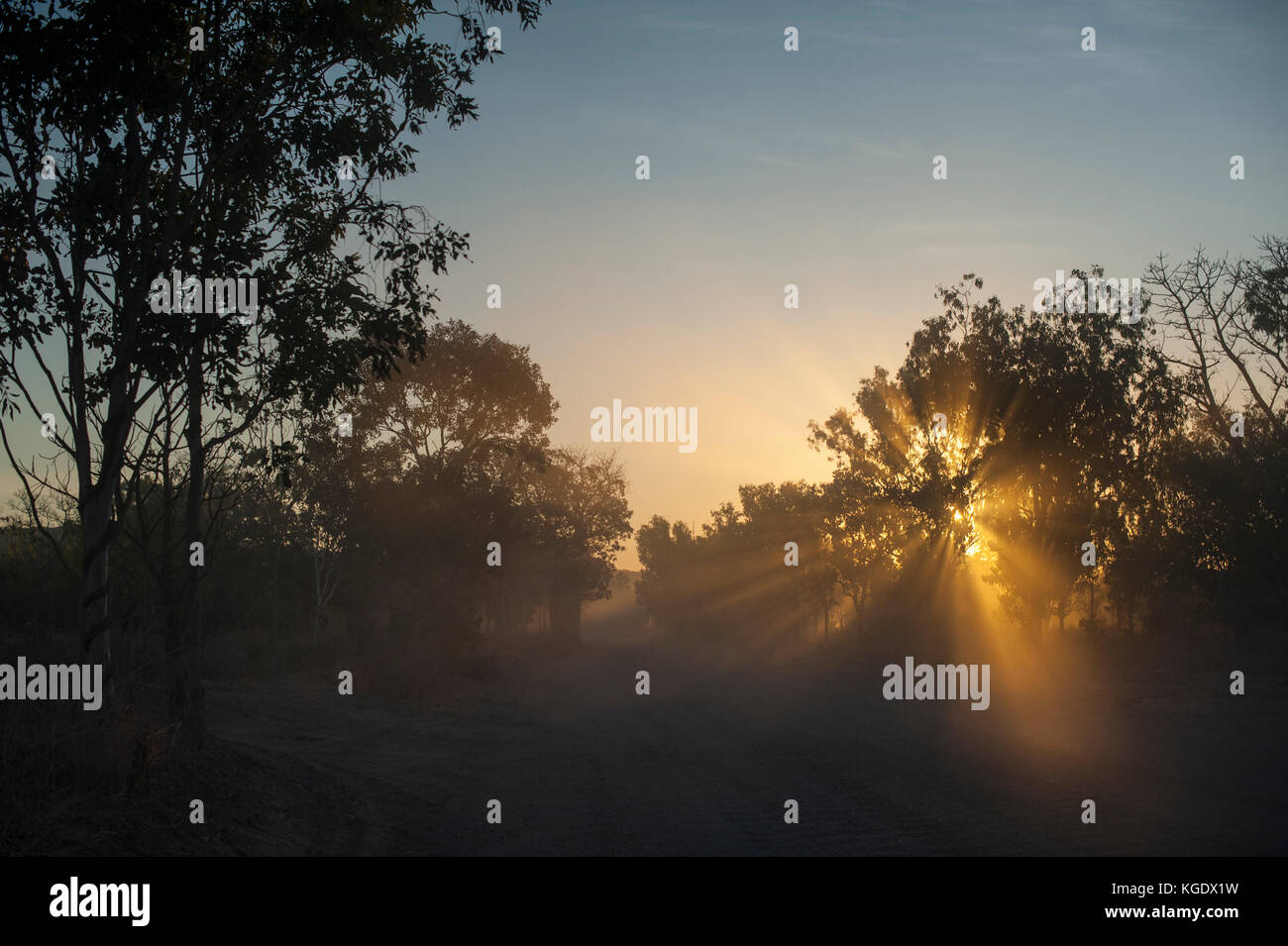 Australia outback road dust hi-res stock photography and images - Alamy