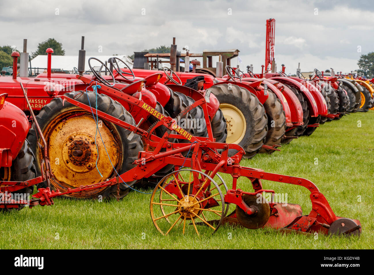 Farming 1950s uk hi-res stock photography and images - Alamy