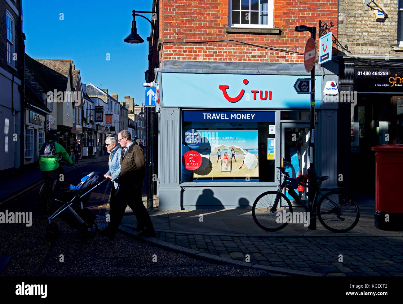 Tui hi-res stock photography and images - Alamy