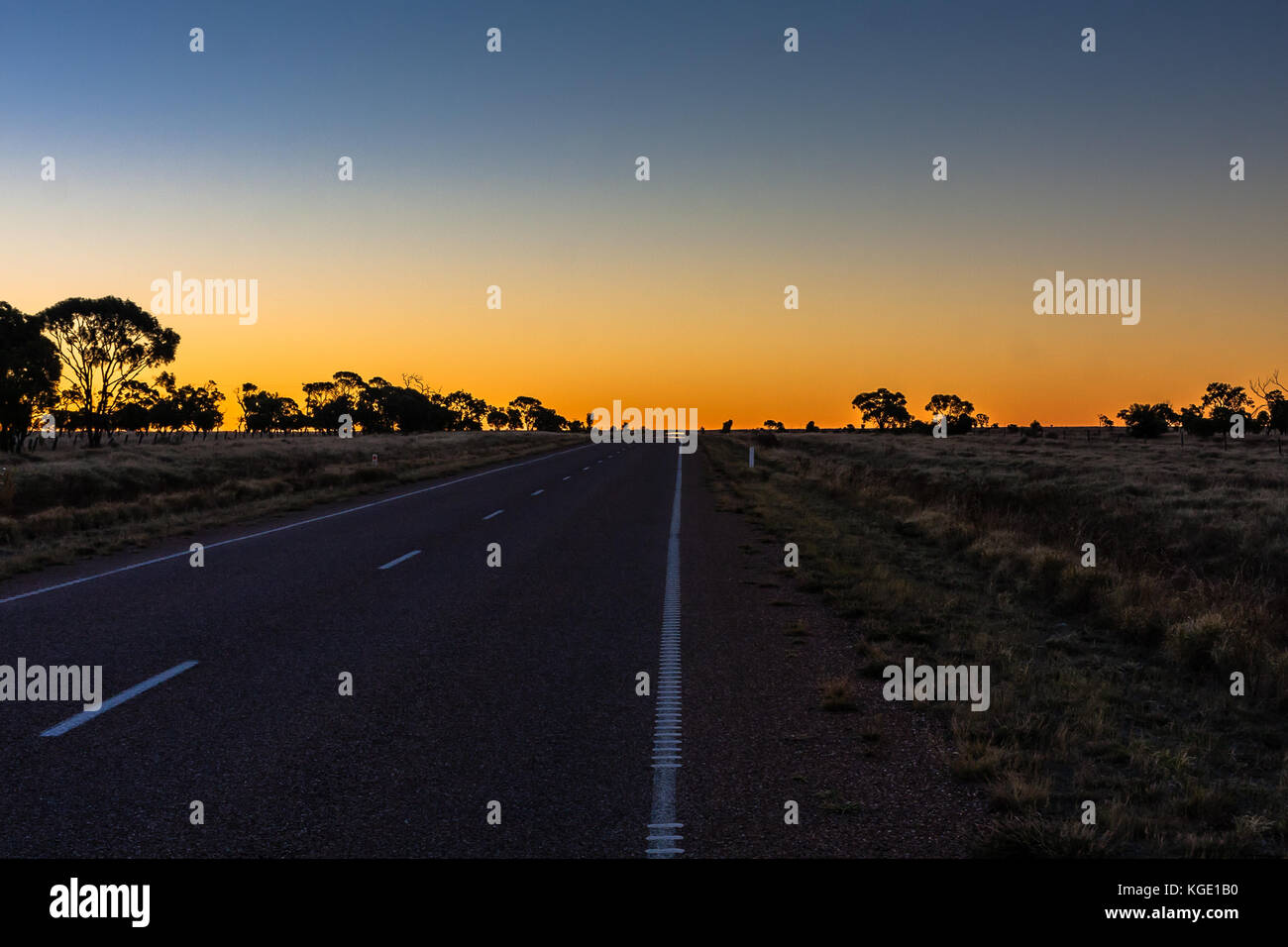 Sunset in the Australian outback Stock Photo - Alamy