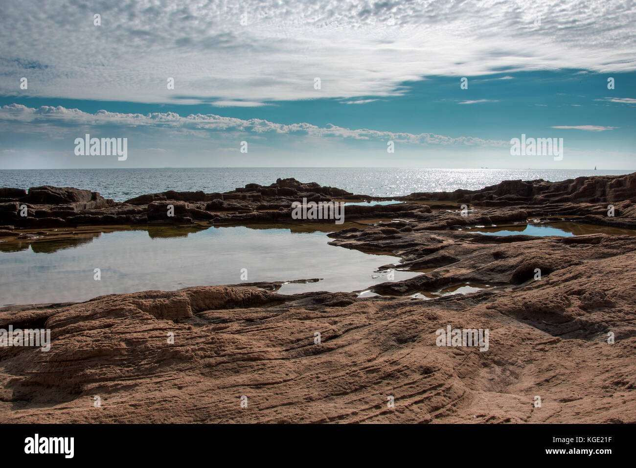 Seashore panorama hi-res stock photography and images - Alamy