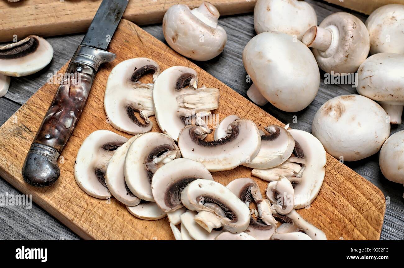 Paris mushrooms hi-res stock photography and images - Alamy