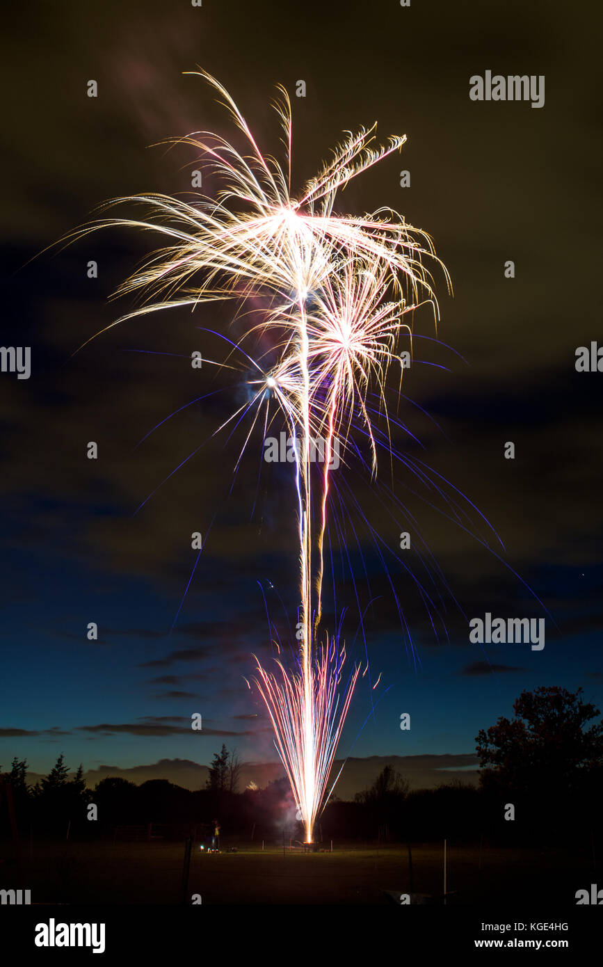 Bonfire Night UK England 5th November Fireworks Rockets Stock Photo - Alamy