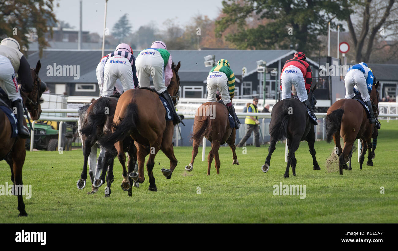 Horse Racing at Uttoxeter Racecourse Stock Photo - Alamy