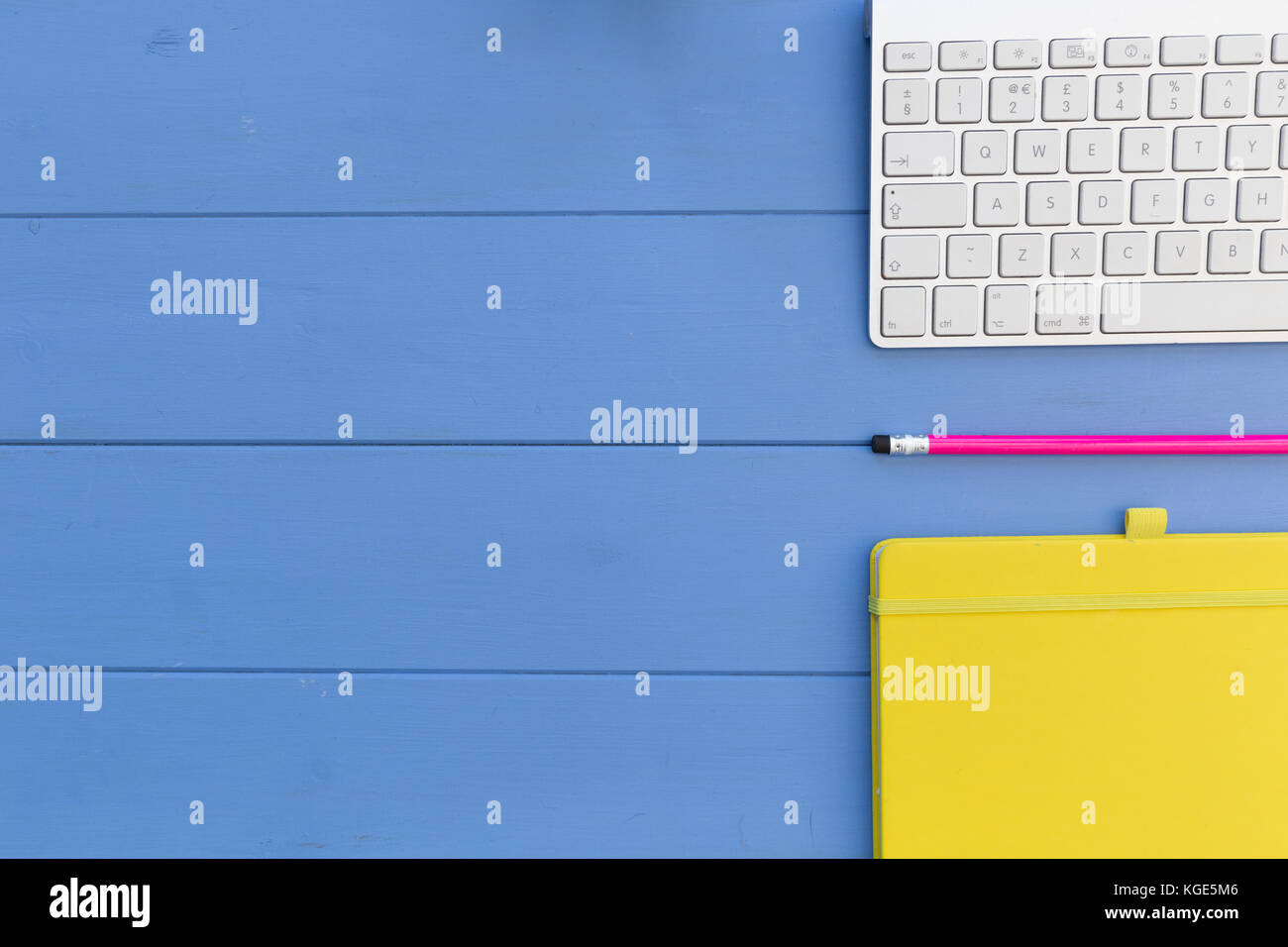 Office workspace hi-res stock photography and images - Alamy