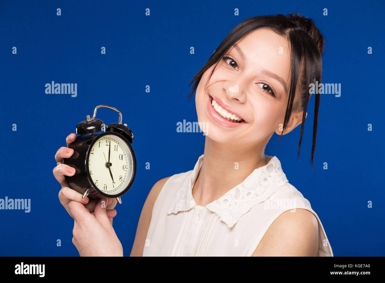 Alarm Clock Girl Photo at Eula Seay blog