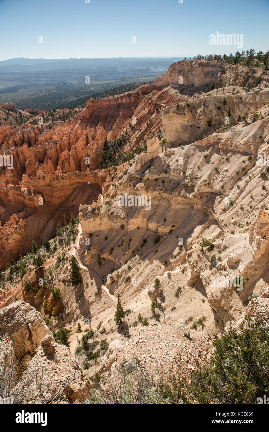 Bryce Point in Bryce Canyon, Utah National Parks. Canyons, trails ...