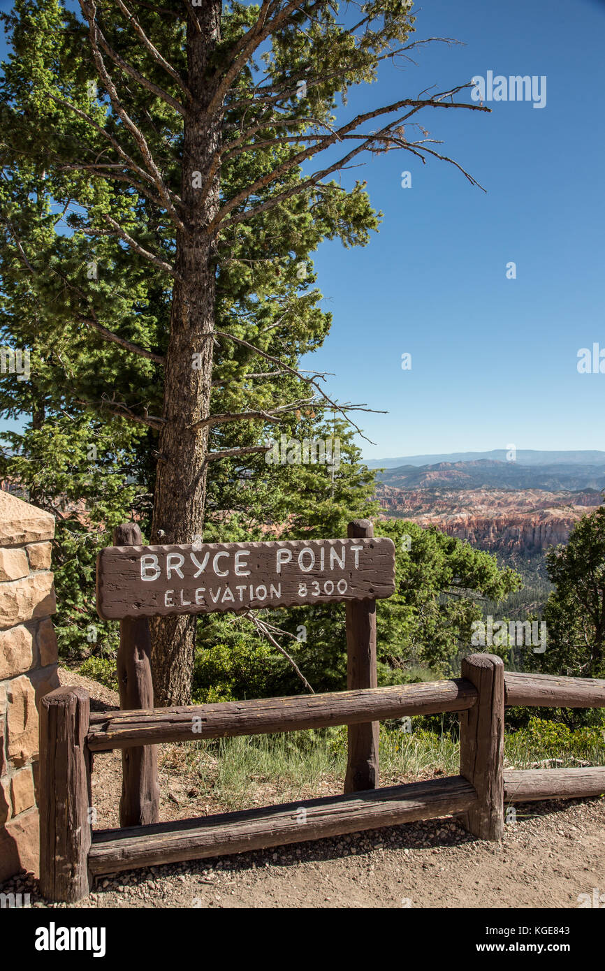 Bryce Point in Bryce Canyon, Utah National Parks. Canyons, trails ...