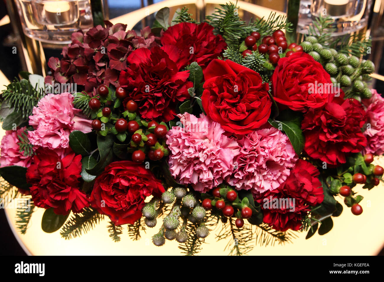 Rose decoration hi-res stock photography and images - Alamy