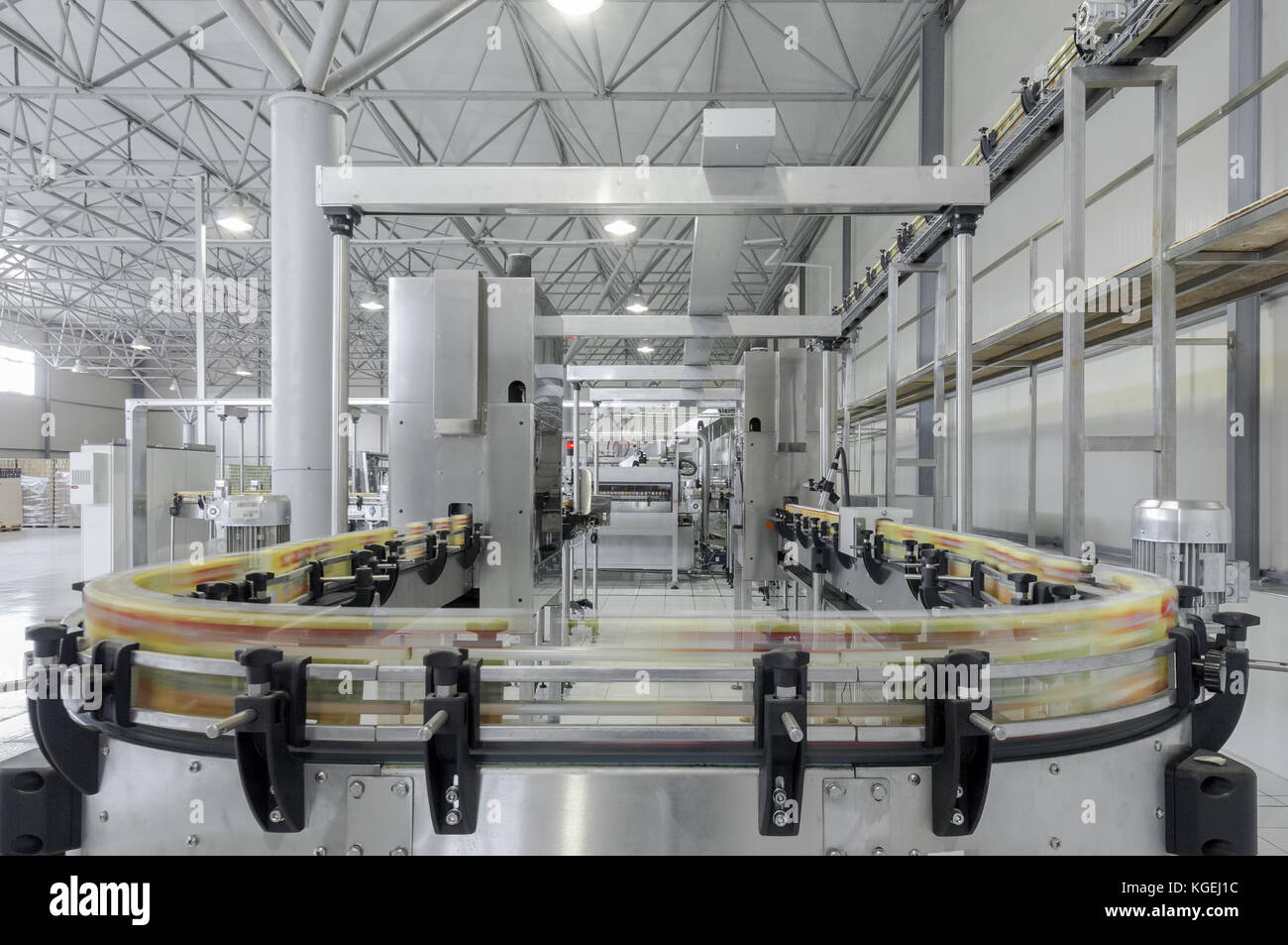 Factory and industrial production plant for the manufacture of ...