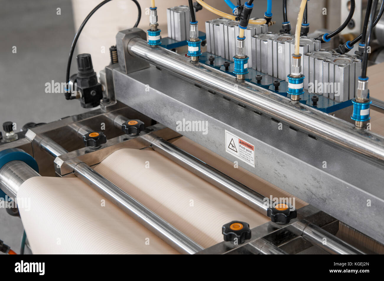 Corrugated cardboard machine hi-res stock photography and images - Alamy