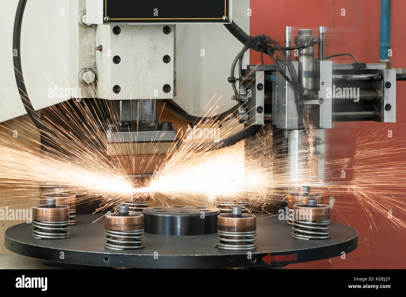machine produces welding Stock Photo - Alamy