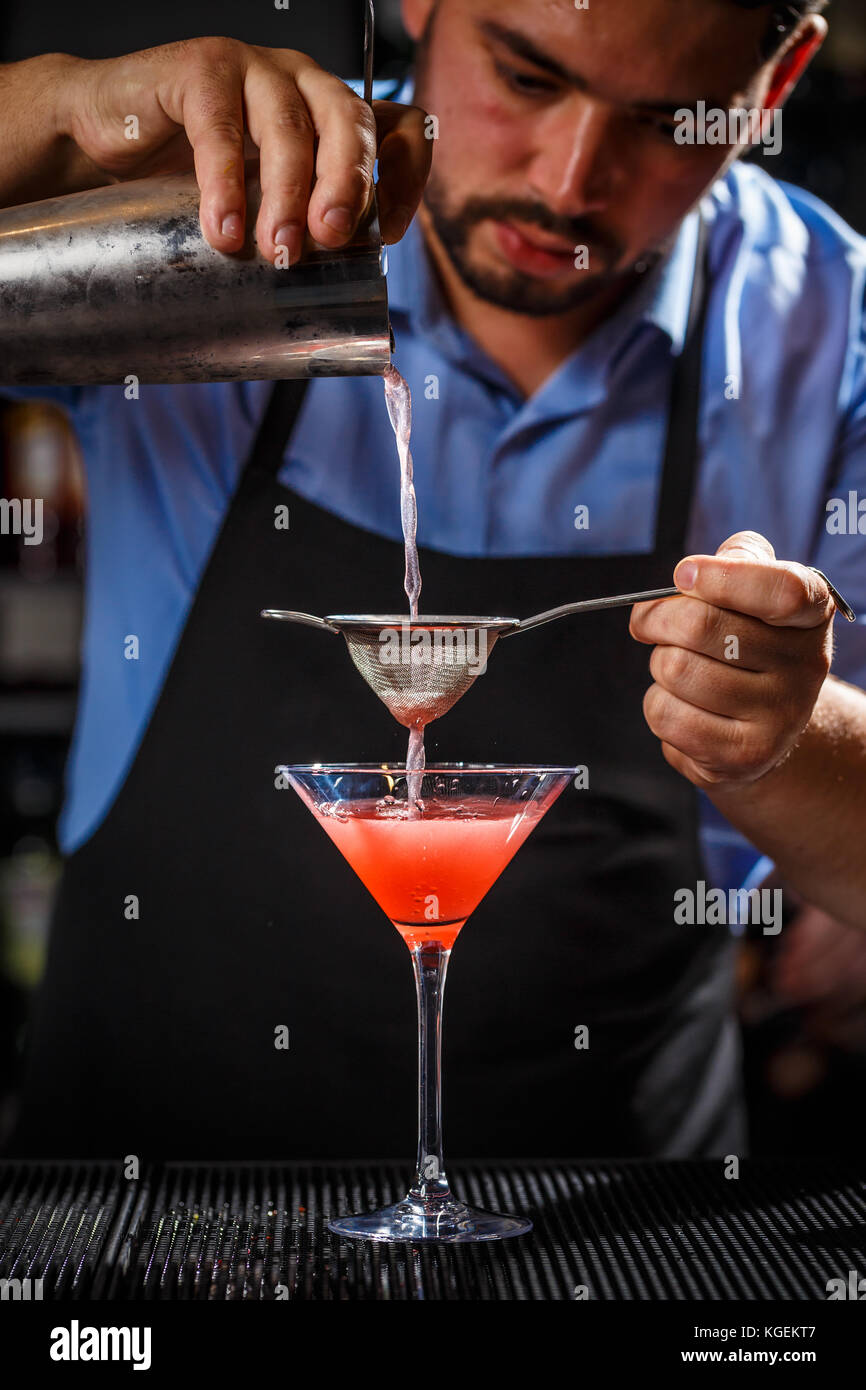 Making coctail hi-res stock photography and images - Alamy