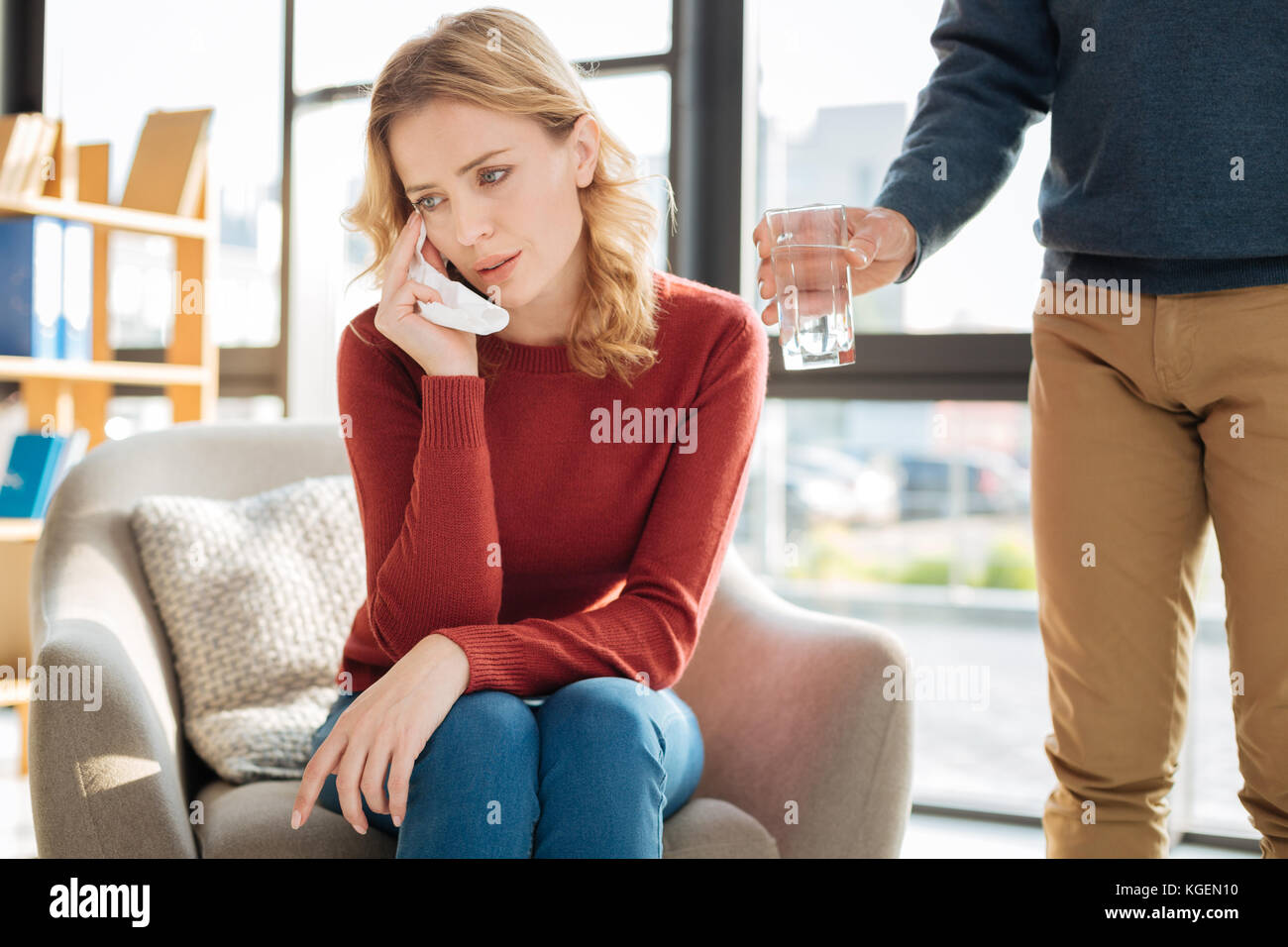 Woman psychotherapy hi-res stock photography and images - Alamy
