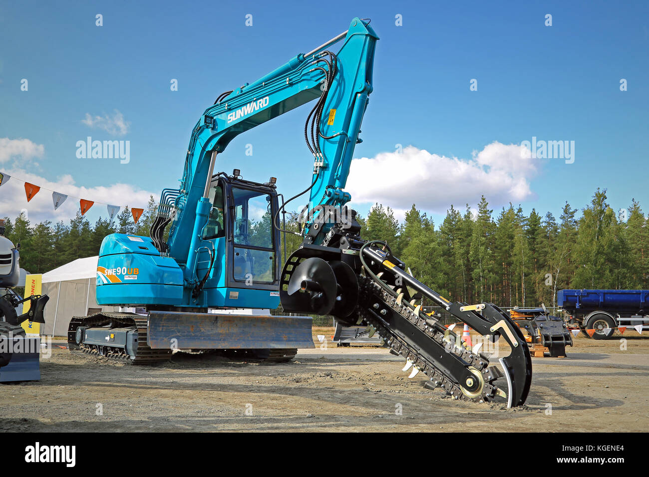 Giant Trencher