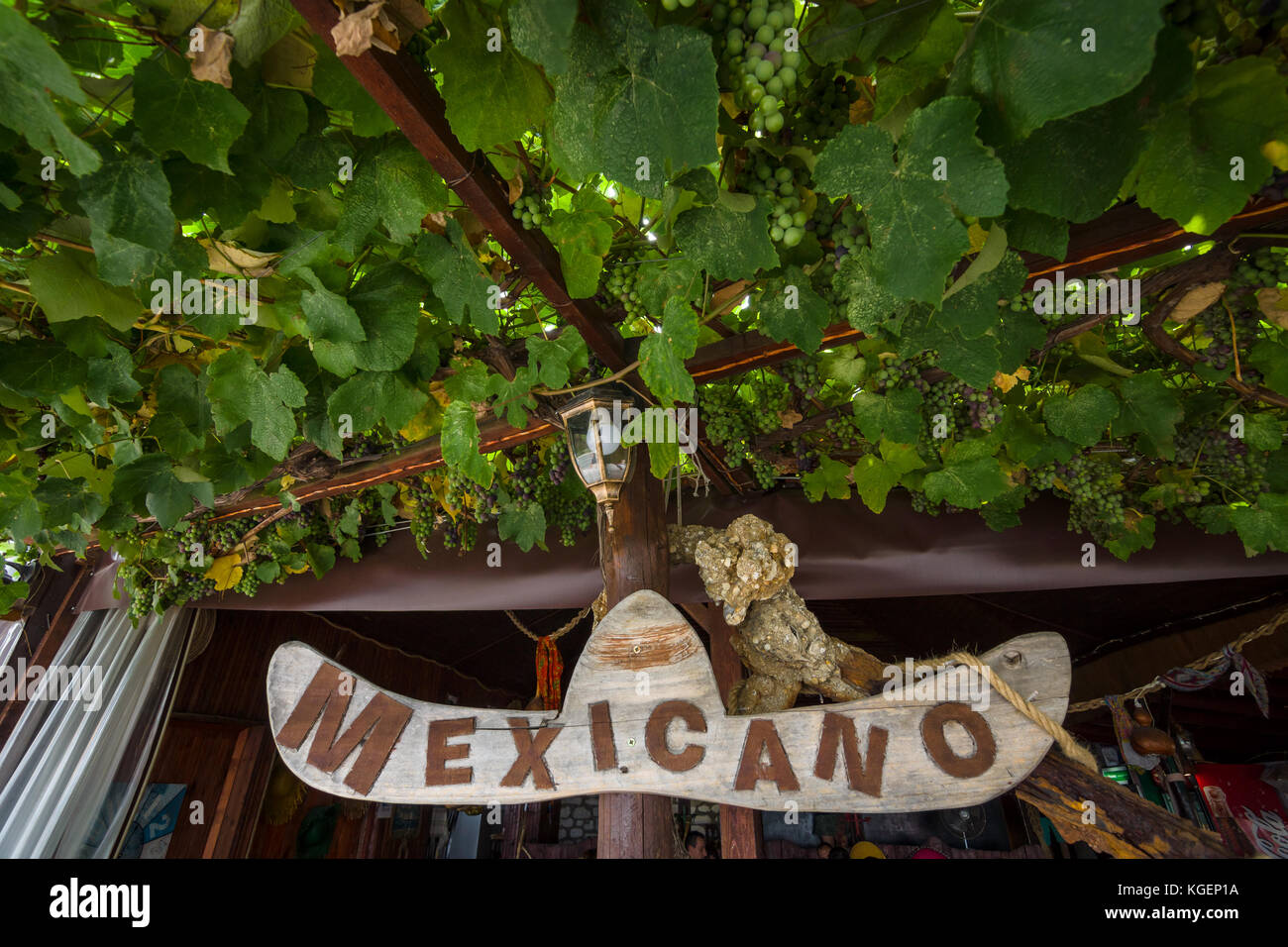 Rustic mexican cafe hi-res stock photography and images - Alamy