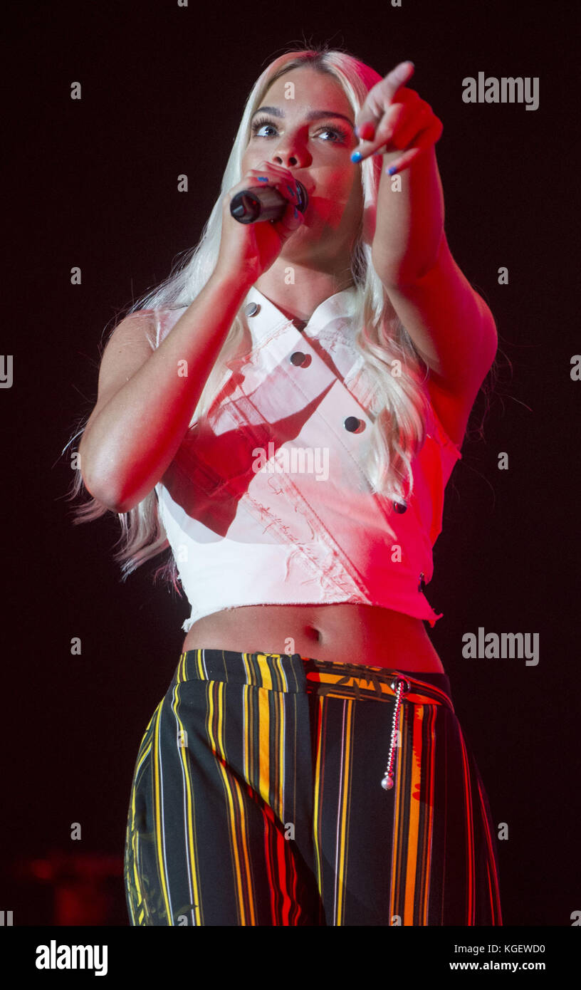 Girlguiding Big Gig 2017 - Performances Featuring: Louisa Johnson Where ...