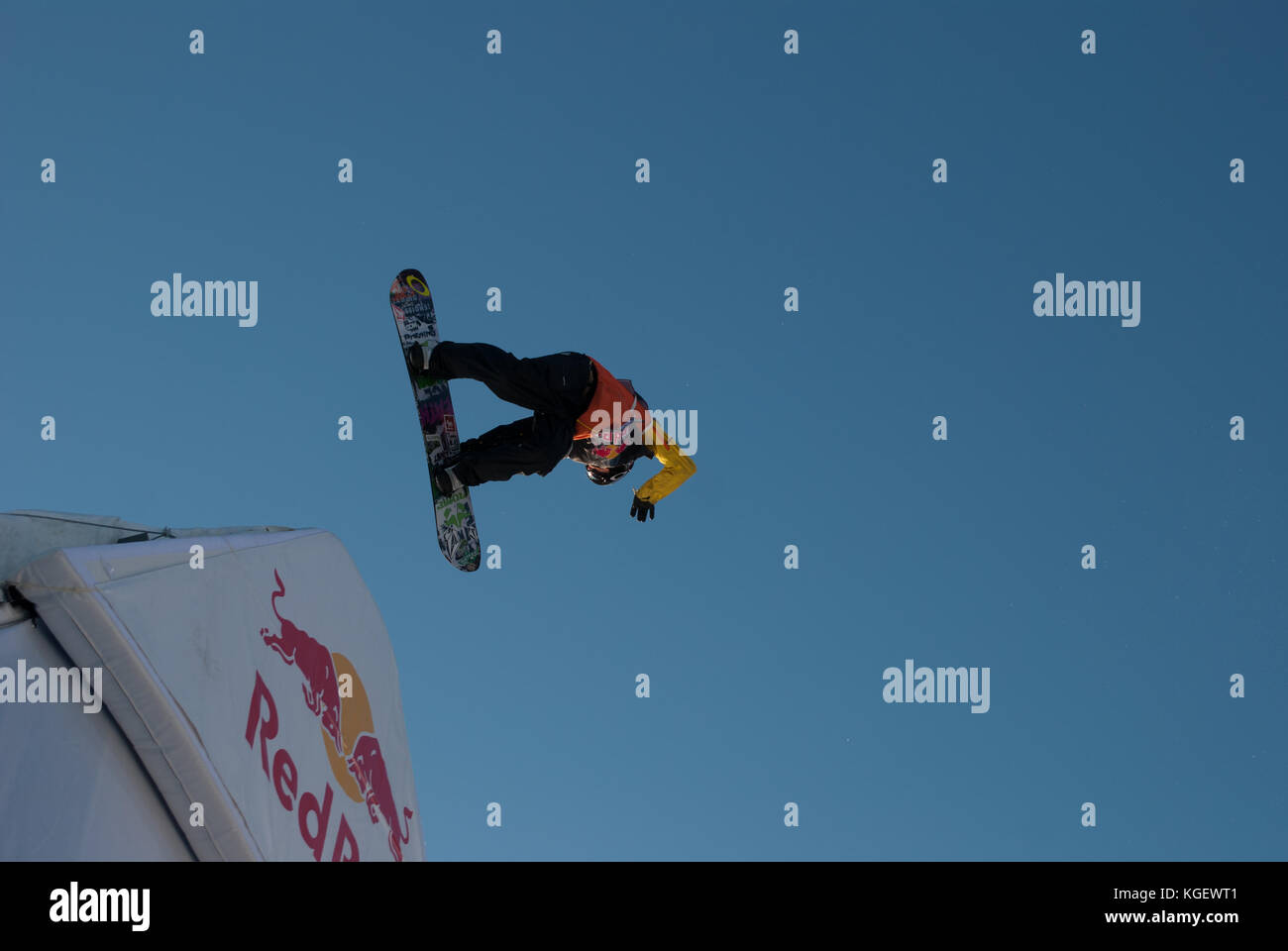 Scenes from the Red Bull Snowscrapers snowboarding event in New York ...