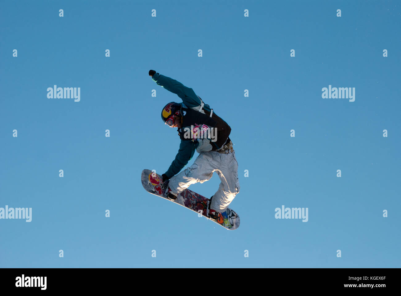 Scenes from the Red Bull Snowscrapers snowboarding event in New York ...