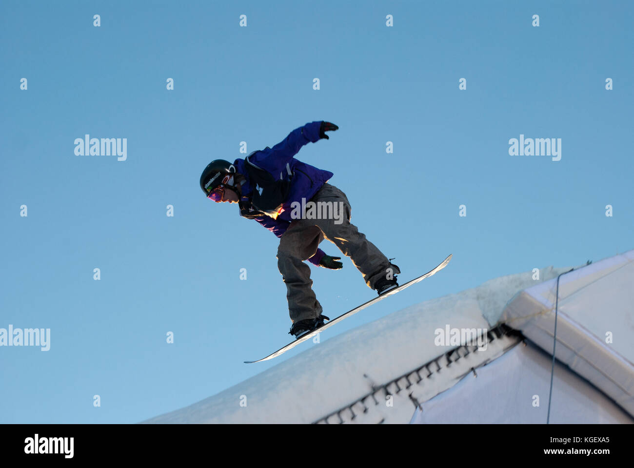 Scenes from the Red Bull Snowscrapers snowboarding event in New York ...